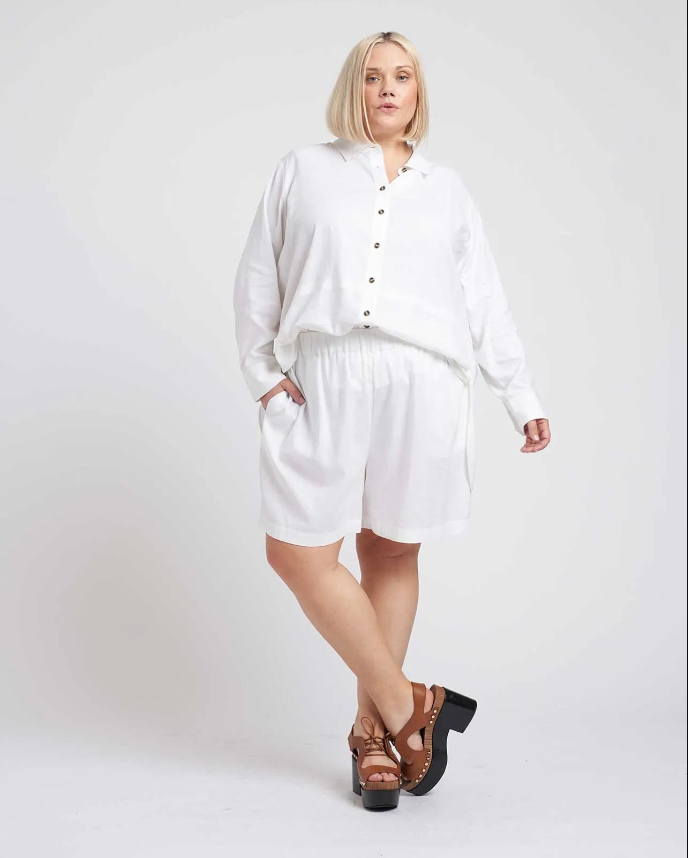 Universal Standard Linen for a Sweltering Summer | Wardrobe Oxygen